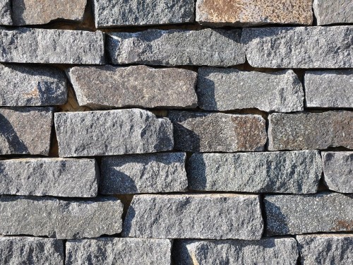 Az andezit felhasználása a gyakorlatban - Békás Épker Tüzép, Építőanyag ...